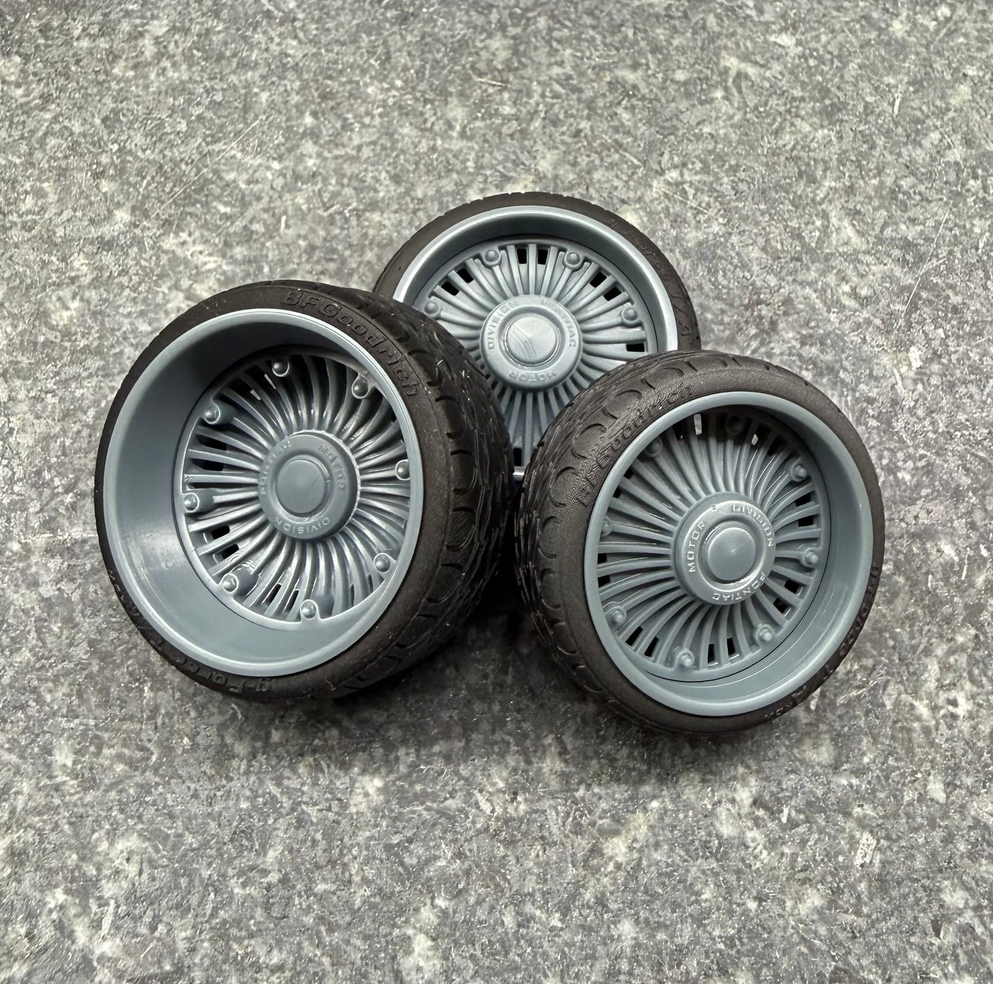8-Lug Pontiac 20/22 – Z-Force Modelworx